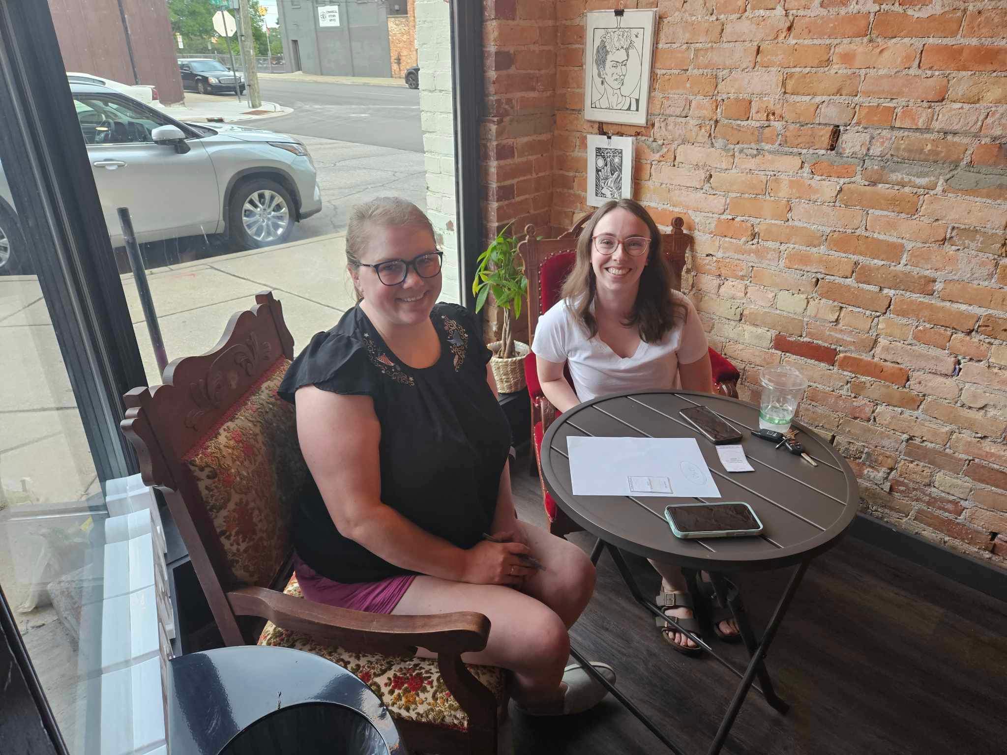 Event Spotlight: Friday Night Tri-bee-a 6/30/23 – LoLoBee's Lounge